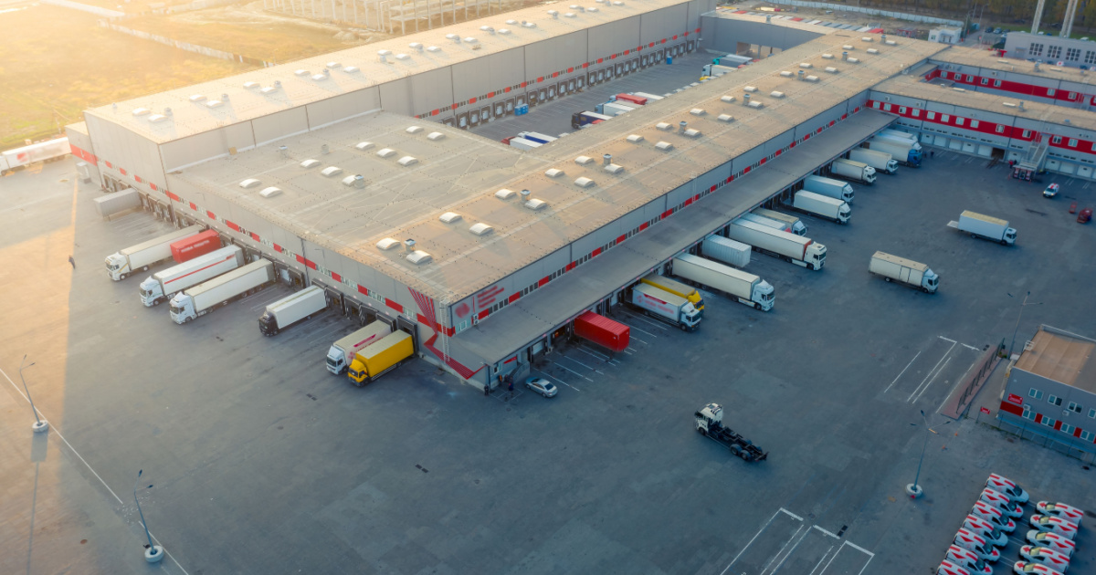 4 Ways Logistics Companies Benefit From Data Modernization | TEKsystems